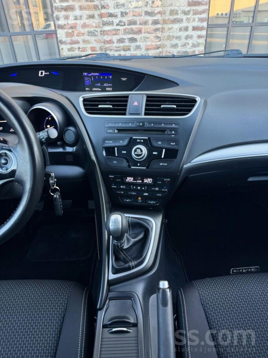 Zils Honda Civic 2016 Rīga, ar dzinēja tilpumu 1.60 L un nobraukumu 245 tūkst. km par 7300 €, foto 10 vietnē AUTOMOTO.COM.LV
