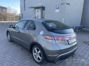 Brūns Honda Civic 2006 Ogre, ar dzinēja tilpumu 2.20 L un nobraukumu 265 tūkst. km par 1200 €, foto 7 vietnē AUTOMOTO.COM.LV