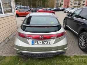 Brūns Honda Civic 2006 Rīga, ar dzinēja tilpumu 1.40 L un nobraukumu 179 tūkst. km par 2000 €, foto 6 vietnē AUTOMOTO.COM.LV