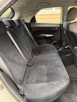 Brūns Honda Civic 2006 Rīga, ar dzinēja tilpumu 1.40 L un nobraukumu 179 tūkst. km par 2000 €, foto 9 vietnē AUTOMOTO.COM.LV