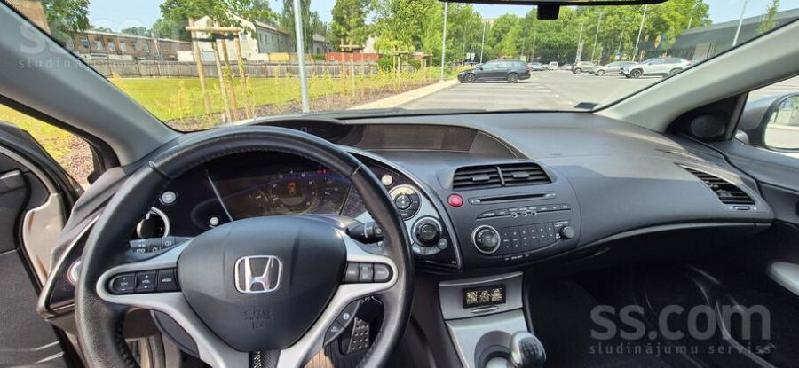 Brūns Honda Civic 2007 Rīga, ar dzinēja tilpumu 1.80 L un nobraukumu 81 tūkst. km par 6200 €, foto 13 vietnē AUTOMOTO.COM.LV