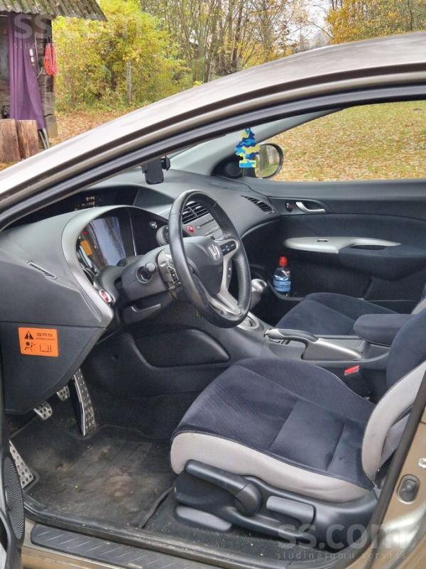Brūns Honda Civic 2007 Ogre, ar dzinēja tilpumu 1.80 L un nobraukumu 242 tūkst. km par 2100 €, foto 11 vietnē AUTOMOTO.COM.LV
