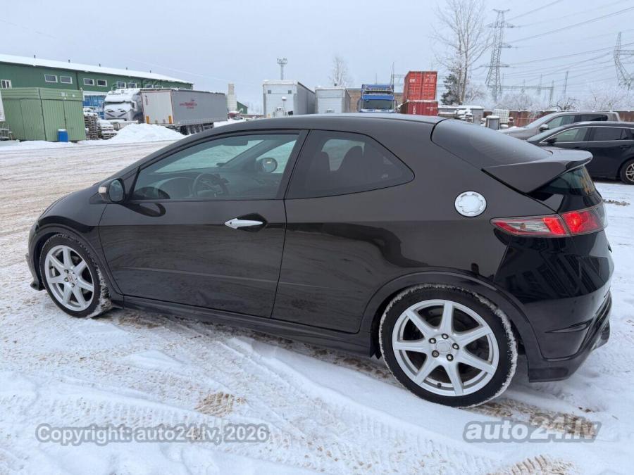 Brūns Honda Civic 2007 Tartu, ar dzinēja tilpumu 2.00 L un nobraukumu 211 tūkst. km par 6500 €, foto 4 vietnē AUTOMOTO.COM.LV