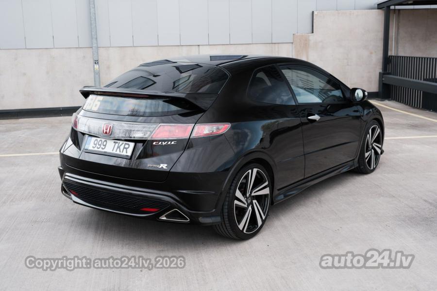 Brūns Honda Civic 2007 Tallina, ar dzinēja tilpumu 2.00 L un nobraukumu 218 tūkst. km par 8200 €, foto 14 vietnē AUTOMOTO.COM.LV