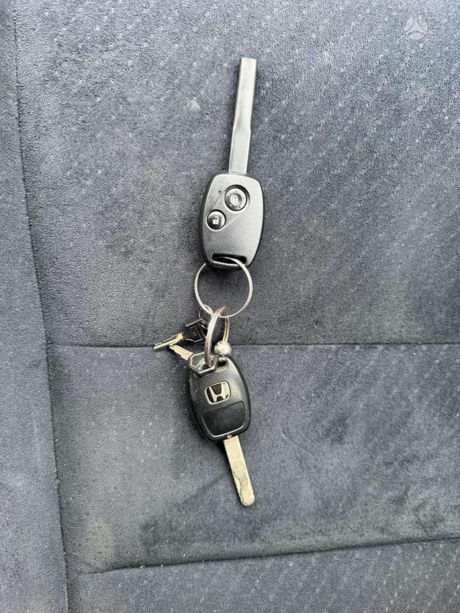 Brūns Honda Civic 2007 Viļņa, ar dzinēja tilpumu 1.80 L un nobraukumu 236 tūkst. km par 890 €, foto 21 vietnē AUTOMOTO.COM.LV