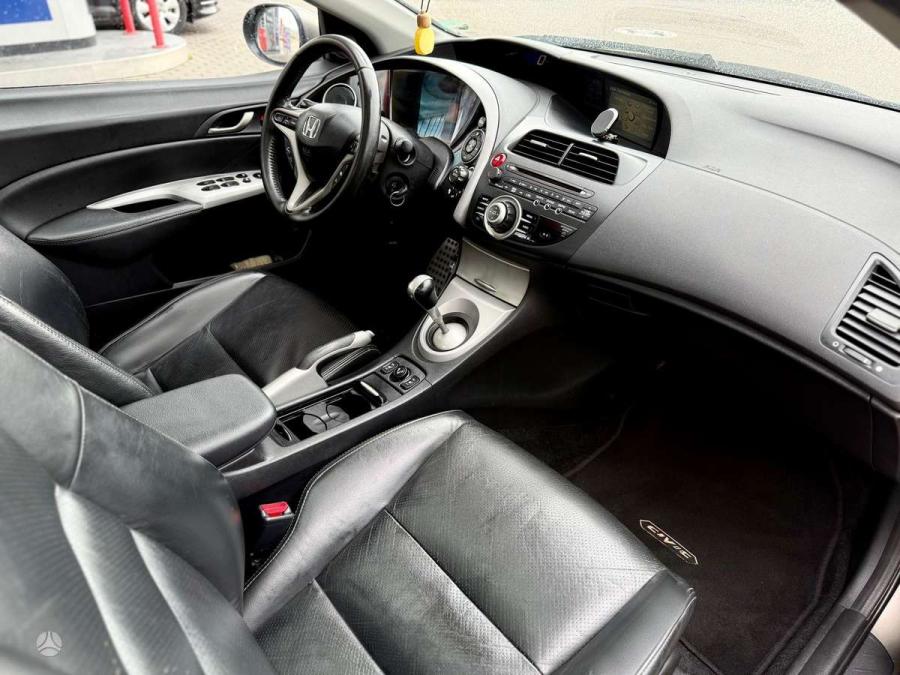 Brūns Honda Civic 2007 Kauņa, ar dzinēja tilpumu 2.20 L un nobraukumu 282 tūkst. km par 3000 €, foto 20 vietnē AUTOMOTO.COM.LV