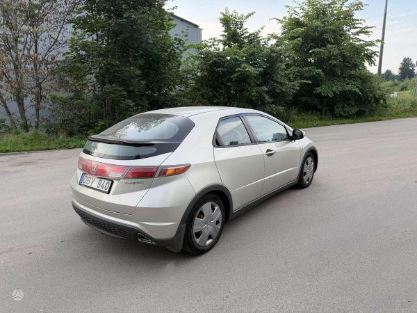 Коричневый Хонда Цивик 2007 в Вильнюс, объемом двигателя 1.80 л и пробегом 236 тыс. км за 620 €, фото 3 на AUTOMOTO.COM.LV