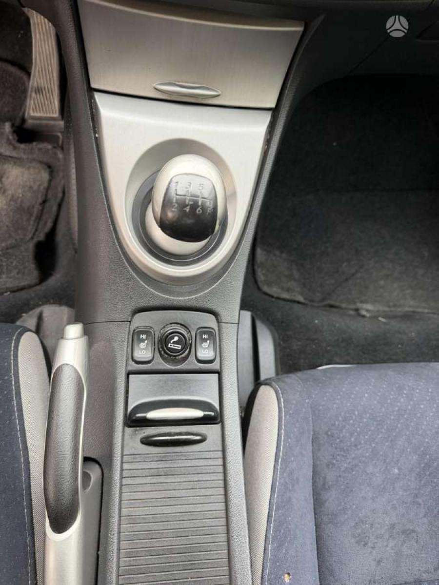 Brown Honda Civic 2007 in Vilnius, with an engine capacity of 1.80 L and mileage of 236 thousand km for 620 €, photo 37 on AUTOMOTO.COM.LV