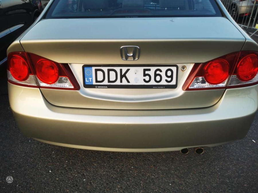 Brūns Honda Civic 2007 Viļņa, ar dzinēja tilpumu 1.80 L un nobraukumu 178 tūkst. km par 1550 €, foto 12 vietnē AUTOMOTO.COM.LV