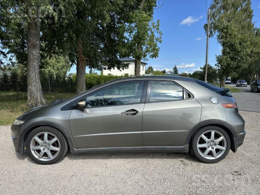 Brūns Honda Civic 2007 Rīga, ar dzinēja tilpumu 1.80 L un nobraukumu 232 tūkst. km par 790 €, foto 3 vietnē AUTOMOTO.COM.LV
