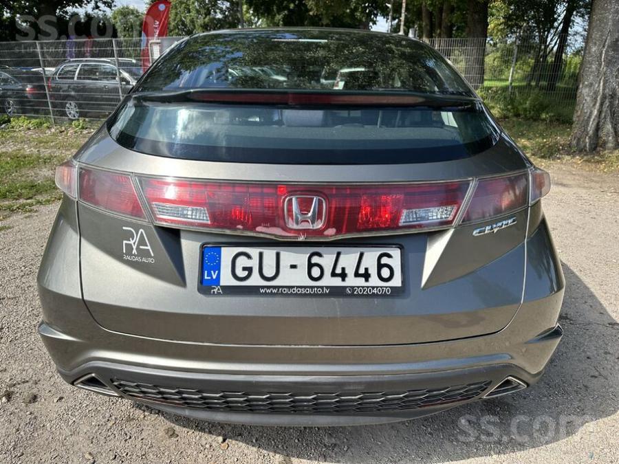 Brūns Honda Civic 2007 Rīga, ar dzinēja tilpumu 1.80 L un nobraukumu 232 tūkst. km par 790 €, foto 5 vietnē AUTOMOTO.COM.LV