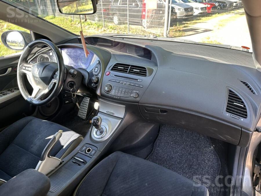 Brūns Honda Civic 2007 Rīga, ar dzinēja tilpumu 1.80 L un nobraukumu 232 tūkst. km par 790 €, foto 20 vietnē AUTOMOTO.COM.LV