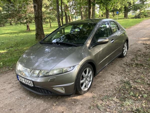 Brūns Honda Civic 2007 Jelgava, ar dzinēja tilpumu 1.80 L un nobraukumu 232 tūkst. km par 1950 €, foto 1 vietnē AUTOMOTO.COM.LV