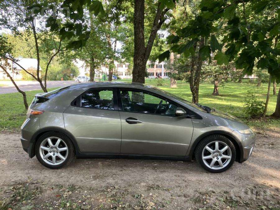 Brūns Honda Civic 2007 Jelgava, ar dzinēja tilpumu 1.80 L un nobraukumu 232 tūkst. km par 1950 €, foto 4 vietnē AUTOMOTO.COM.LV