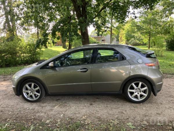 Brūns Honda Civic 2007 Jelgava, ar dzinēja tilpumu 1.80 L un nobraukumu 232 tūkst. km par 1950 €, foto 5 vietnē AUTOMOTO.COM.LV