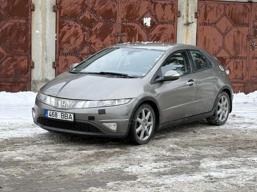 Brūns Honda Civic 2008 Viļņa, ar dzinēja tilpumu 1.80 L un nobraukumu 200 tūkst. km par 1300 €, foto 2 vietnē AUTOMOTO.COM.LV