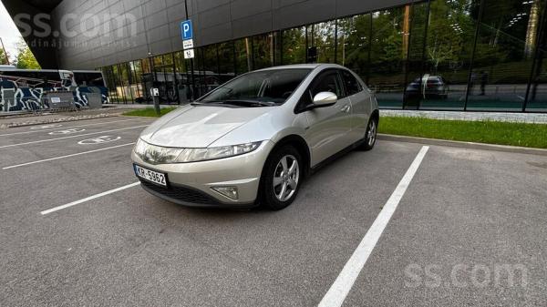 Brūns Honda Civic 2008 Ogre, ar dzinēja tilpumu 1.40 L un nobraukumu 165 tūkst. km par 1850 €, foto 1 vietnē AUTOMOTO.COM.LV
