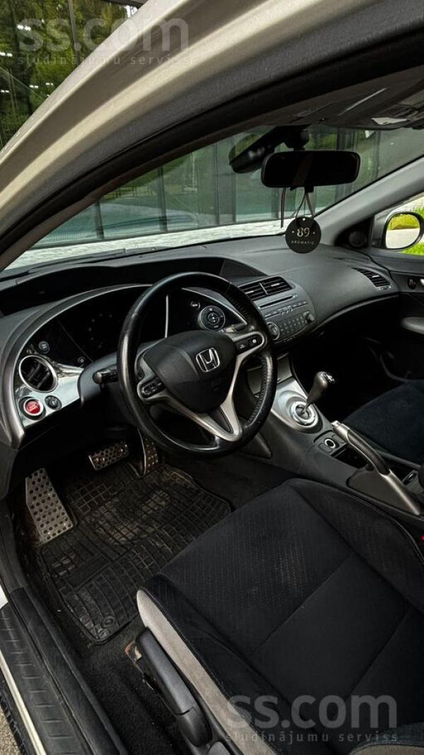 Brūns Honda Civic 2008 Ogre, ar dzinēja tilpumu 1.40 L un nobraukumu 165 tūkst. km par 1850 €, foto 5 vietnē AUTOMOTO.COM.LV