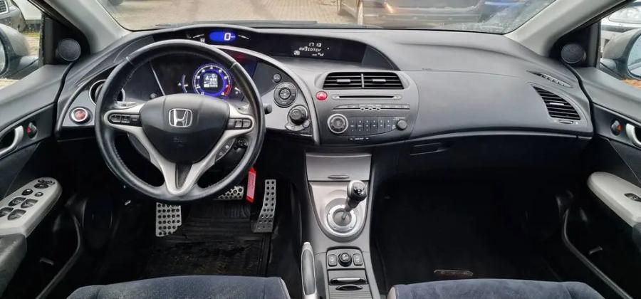 Brūns Honda Civic 2008 Valmiera, ar dzinēja tilpumu 1.80 L un nobraukumu 153 tūkst. km par 2200 €, foto 8 vietnē AUTOMOTO.COM.LV