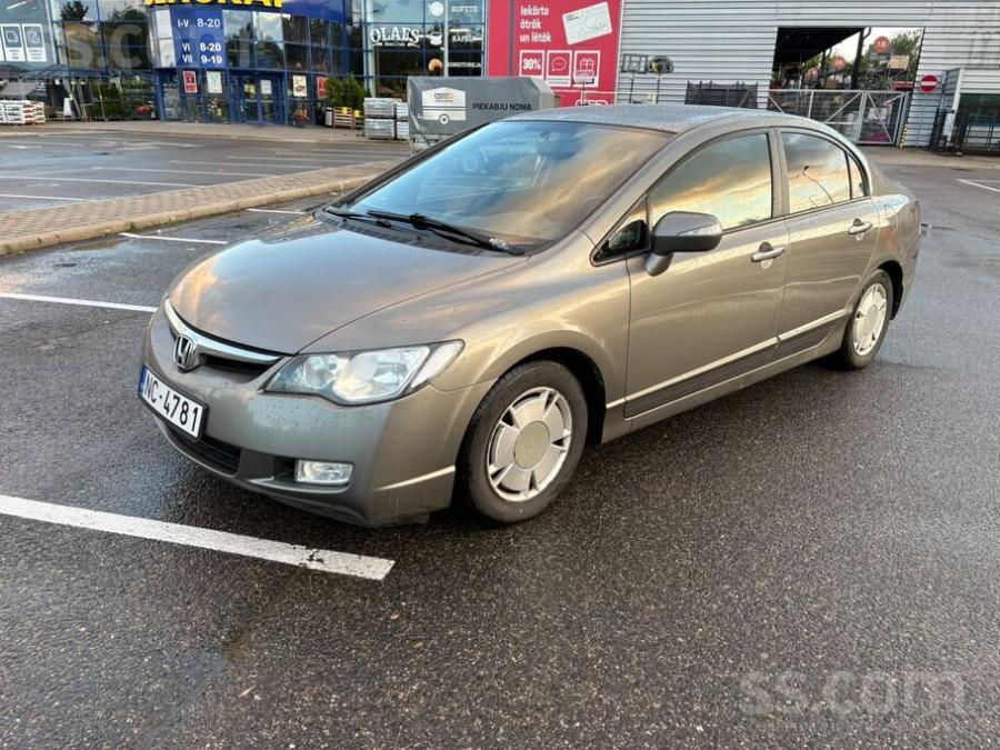 Brūns Honda Civic 2008 Rīga, ar dzinēja tilpumu 1.40 L un nobraukumu 371 tūkst. km par 2300 €, foto 1 vietnē AUTOMOTO.COM.LV