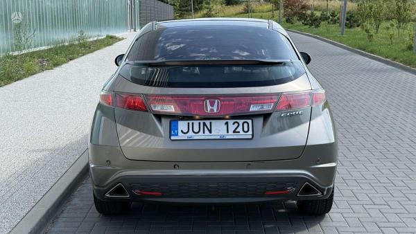 Brūns Honda Civic 2008 Viļņa, ar dzinēja tilpumu 2.20 L un nobraukumu 226 tūkst. km par 1399 €, foto 4 vietnē AUTOMOTO.COM.LV