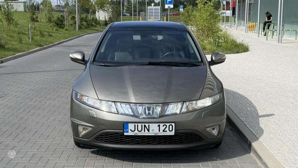 Brūns Honda Civic 2008 Viļņa, ar dzinēja tilpumu 2.20 L un nobraukumu 226 tūkst. km par 1399 €, foto 8 vietnē AUTOMOTO.COM.LV