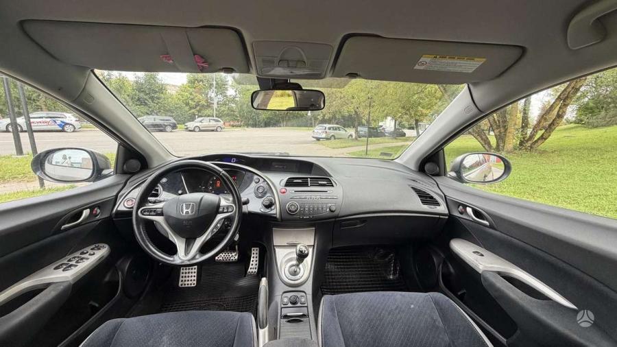 Brūns Honda Civic 2008 Viļņa, ar dzinēja tilpumu 1.80 L un nobraukumu 180 tūkst. km par 3350 €, foto 14 vietnē AUTOMOTO.COM.LV