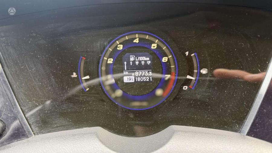 Brūns Honda Civic 2008 Viļņa, ar dzinēja tilpumu 1.80 L un nobraukumu 180 tūkst. km par 3350 €, foto 15 vietnē AUTOMOTO.COM.LV