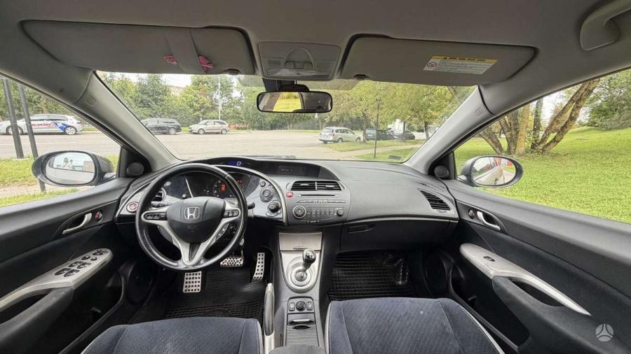 Brūns Honda Civic 2008 Viļņa, ar dzinēja tilpumu 1.80 L un nobraukumu 180 tūkst. km par 2950 €, foto 15 vietnē AUTOMOTO.COM.LV