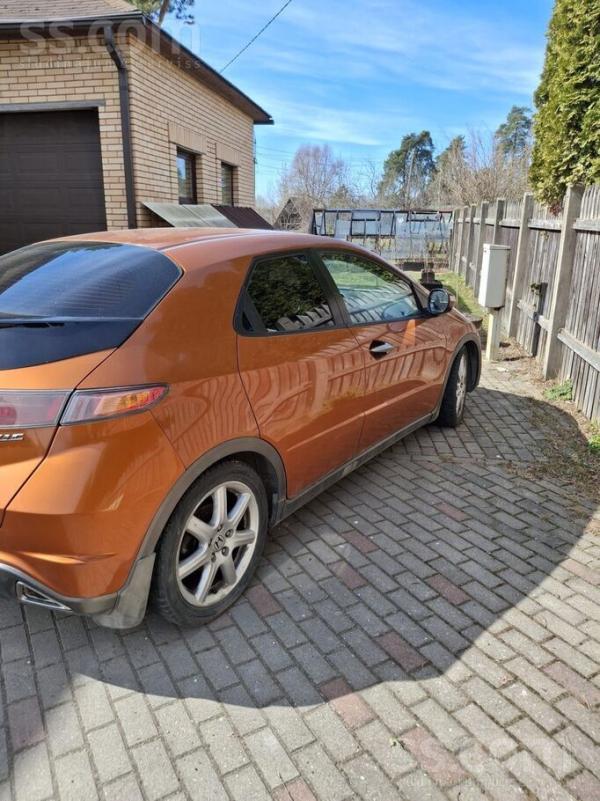 Brūns Honda Civic 2008 Rīga, ar dzinēja tilpumu 1.80 L un nobraukumu 221 tūkst. km par 1290 €, foto 4 vietnē AUTOMOTO.COM.LV