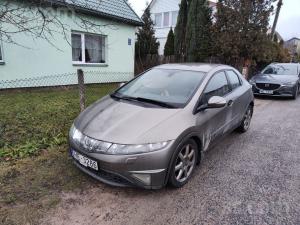 Brūns Honda Civic 2008 Valmiera, ar dzinēja tilpumu 1.80 L un nobraukumu 159 tūkst. km par 1000 €, foto  vietnē AUTOMOTO.COM.LV