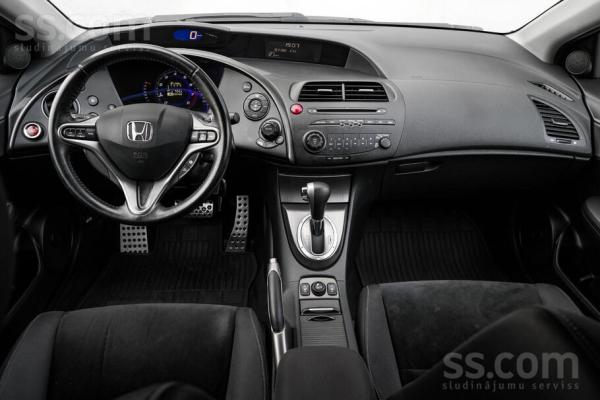 Brūns Honda Civic 2011 Ogre, ar dzinēja tilpumu 1.80 L un nobraukumu 256 tūkst. km par 4750 €, foto 8 vietnē AUTOMOTO.COM.LV
