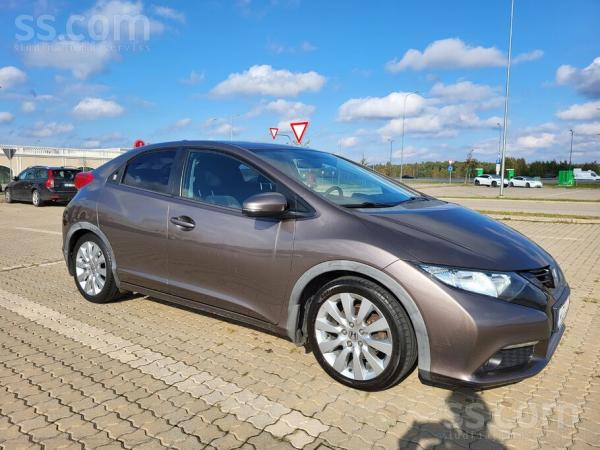 Brūns Honda Civic 2013 Rīga, ar dzinēja tilpumu 1.80 L un nobraukumu 163 tūkst. km par 6200 €, foto 4 vietnē AUTOMOTO.COM.LV