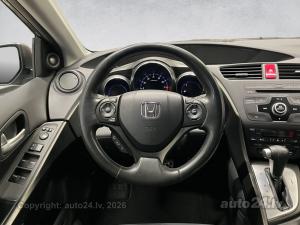 Brūns Honda Civic 2013 Tallina, ar dzinēja tilpumu 1.80 L un nobraukumu 110 tūkst. km par 7900 €, foto 11 vietnē AUTOMOTO.COM.LV