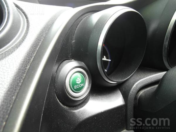 Brūns Honda Civic 2013 Rīga, ar dzinēja tilpumu 1.80 L un nobraukumu 196 tūkst. km par 4850 €, foto 7 vietnē AUTOMOTO.COM.LV