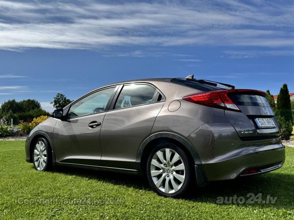 Brown Honda Civic 2013 in Tallinn, with an engine capacity of 1.80 L and mileage of 145 thousand km for 7200 €, photo 2 on AUTOMOTO.COM.LV