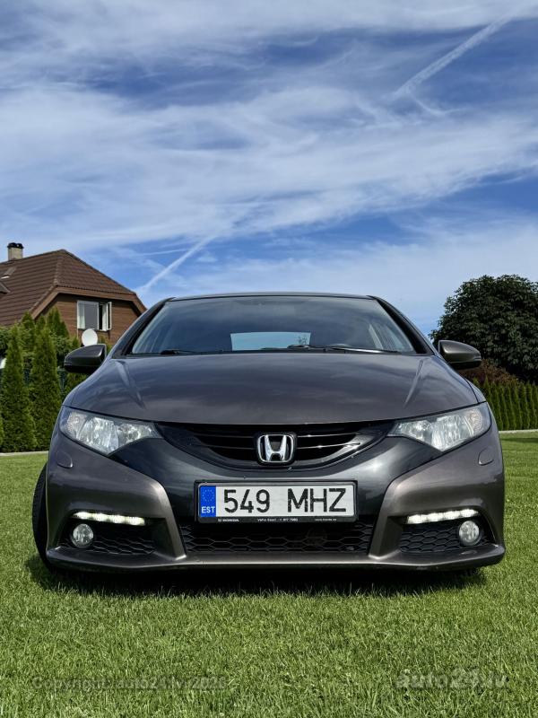 Brown Honda Civic 2013 in Tallinn, with an engine capacity of 1.80 L and mileage of 145 thousand km for 7200 €, photo 3 on AUTOMOTO.COM.LV