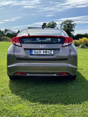 Brown Honda Civic 2013 in Tallinn, with an engine capacity of 1.80 L and mileage of 145 thousand km for 7200 €, photo 5 on AUTOMOTO.COM.LV