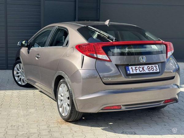 Brūns Honda Civic 2013 Utena, ar dzinēja tilpumu 1.60 L un nobraukumu 280 tūkst. km par 4440 €, foto 8 vietnē AUTOMOTO.COM.LV