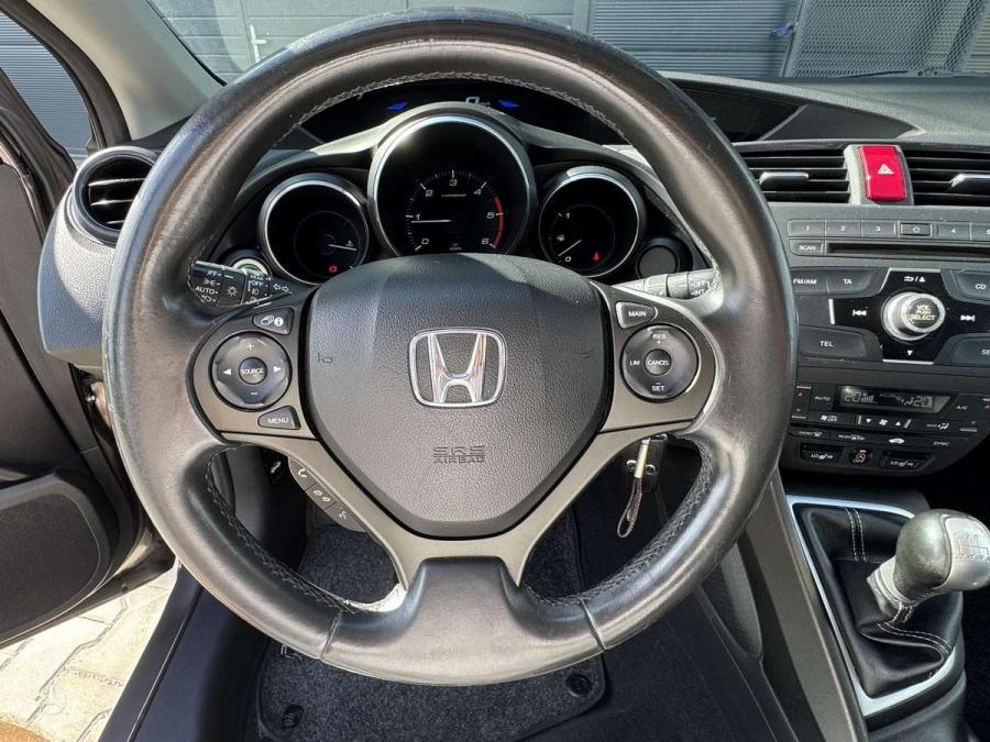 Brūns Honda Civic 2013 Utena, ar dzinēja tilpumu 1.60 L un nobraukumu 280 tūkst. km par 4440 €, foto 14 vietnē AUTOMOTO.COM.LV