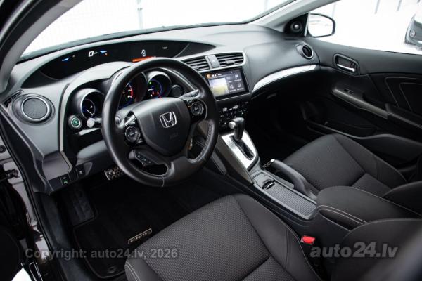 Brūns Honda Civic 2015 Tallina, ar dzinēja tilpumu 1.80 L un nobraukumu 162 tūkst. km par 10900 €, foto 9 vietnē AUTOMOTO.COM.LV
