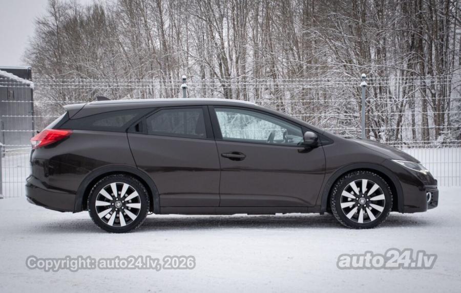 Brūns Honda Civic 2015 Tallina, ar dzinēja tilpumu 1.80 L un nobraukumu 162 tūkst. km par 10900 €, foto 19 vietnē AUTOMOTO.COM.LV