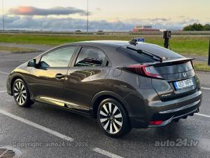 Коричневый Хонда Цивик 2015 в Таллин, объемом двигателя 1.80 л и пробегом 125 тыс. км за 10500 €, фото 7 на AUTOMOTO.COM.LV