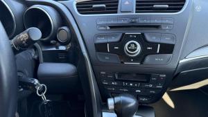 Brown Honda Civic 2015 in Vilnius, with an engine capacity of 1.80 L and mileage of 165 thousand km for 7850 €, photo 9 on AUTOMOTO.COM.LV