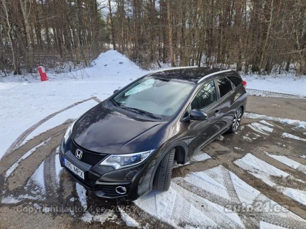 Brown Honda Civic 2016 in Tallinn, with an engine capacity of 1.80 L and mileage of 124 thousand km for 12900 €, photo 1 on AUTOMOTO.COM.LV