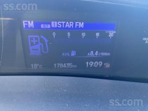 Brown Honda Civic 2016 in Bauska, with an engine capacity of 1.80 L and mileage of 179 thousand km for 8000 €, photo 13 on AUTOMOTO.COM.LV