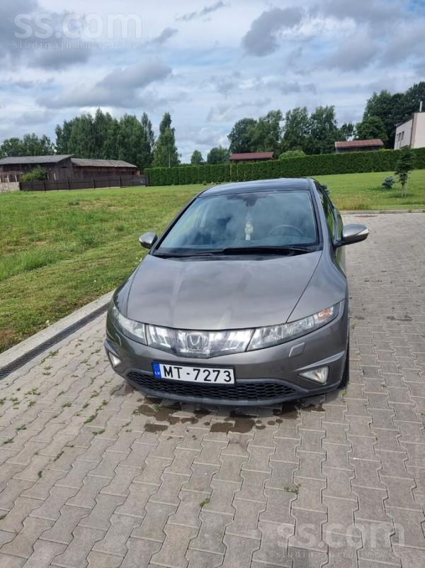 Brūns Honda Civic 2006 Valmiera, ar dzinēja tilpumu 2.20 L un nobraukumu 308 tūkst. km par 2500 €, foto 1 vietnē AUTOMOTO.COM.LV