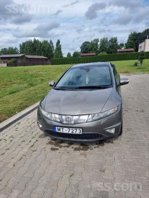 Brown Honda Civic 2006 in Valmiera, with an engine capacity of 2.20 L and mileage of 308 thousand km for 2500 €, photo  on AUTOMOTO.COM.LV