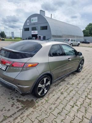 Brūns Honda Civic 2006 Valmiera, ar dzinēja tilpumu 2.20 L un nobraukumu 308 tūkst. km par 2500 €, foto 3 vietnē AUTOMOTO.COM.LV