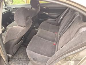 Brown Honda Civic 2008 in Tallinn, with an engine capacity of 1.80 L and mileage of 316 thousand km for 999 €, photo 7 on AUTOMOTO.COM.LV
